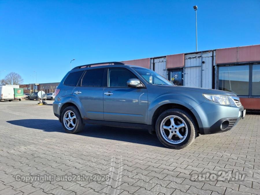 Zaļš Subaru Forester 2012 Tallina, ar dzinēja tilpumu 2.00 L un nobraukumu 410 tūkst. km par 2100 €, foto 2 vietnē AUTOMOTO.COM.LV