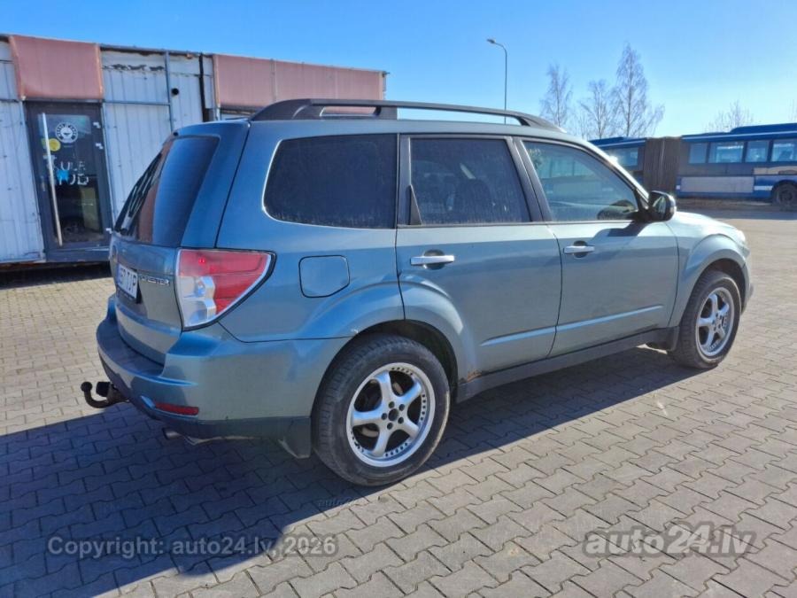 Zaļš Subaru Forester 2012 Tallina, ar dzinēja tilpumu 2.00 L un nobraukumu 410 tūkst. km par 2100 €, foto 3 vietnē AUTOMOTO.COM.LV