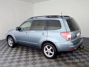 Zaļš Subaru Forester 2012 Tallina, ar dzinēja tilpumu 2.00 L un nobraukumu 288 tūkst. km par 2199 €, foto 5 vietnē AUTOMOTO.COM.LV
