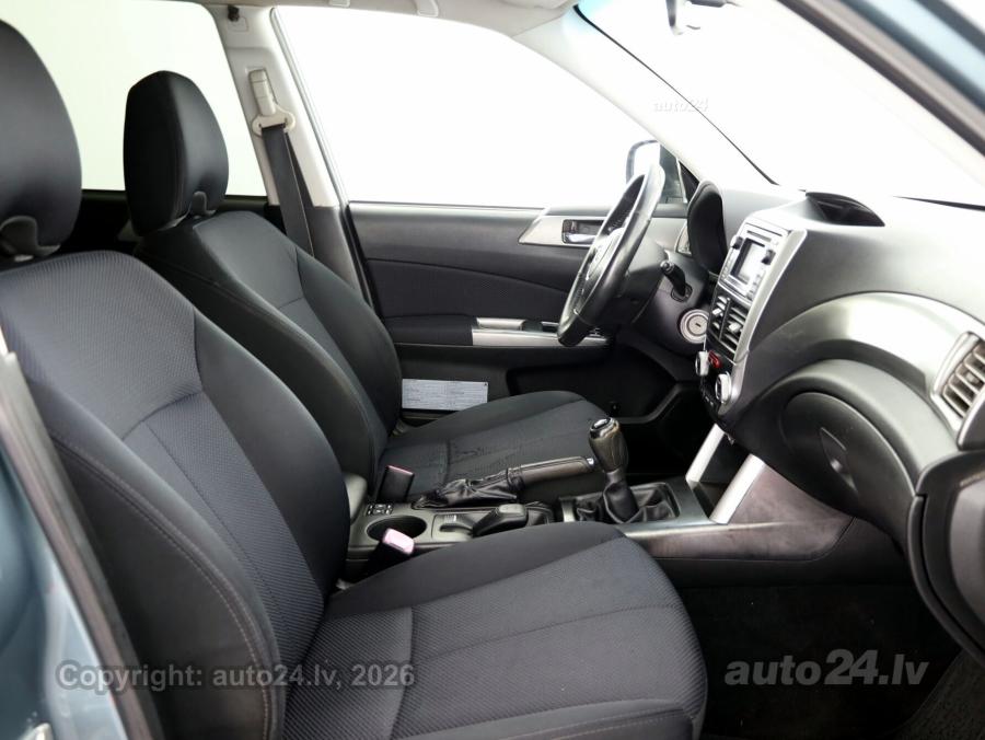 Zaļš Subaru Forester 2012 Tallina, ar dzinēja tilpumu 2.00 L un nobraukumu 288 tūkst. km par 2199 €, foto 7 vietnē AUTOMOTO.COM.LV