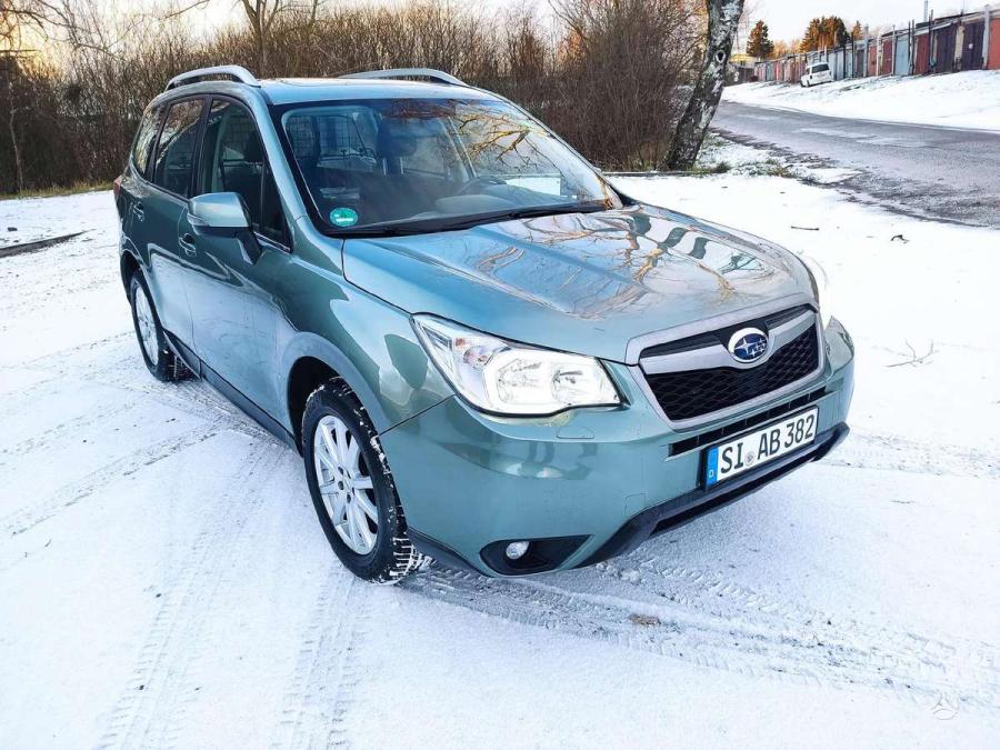 Green Subaru Forester 2016 in Utena, with an engine capacity of 2.00 L and mileage of 219 thousand km for 7900 €, photo 16 on AUTOMOTO.COM.LV