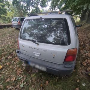 Grey Subaru Forester 1998 in Kaunas, with an engine capacity of 2.00 L and mileage of 200 thousand km for 500 €, photo 4 on AUTOMOTO.COM.LV