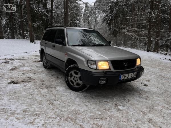 Grey Subaru Forester 1999 in Kaunas, with an engine capacity of 2.00 L and mileage of 287 thousand km for 1900 €, photo 2 on AUTOMOTO.COM.LV