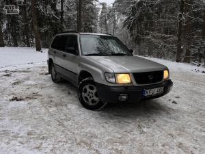 Pelēks Subaru Forester 1999 Kauņa, ar dzinēja tilpumu 2.00 L un nobraukumu 287 tūkst. km par 1900 €, foto 2 vietnē AUTOMOTO.COM.LV