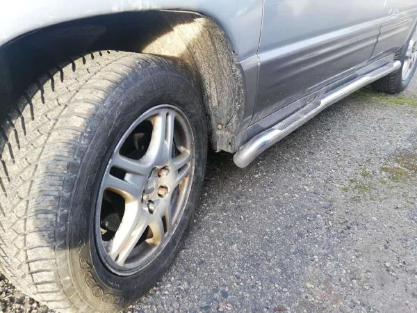 Grey Subaru Forester 2001 in Rokiskis, with an engine capacity of 1.99 L and mileage of 233 thousand km for 1750 €, photo 6 on AUTOMOTO.COM.LV