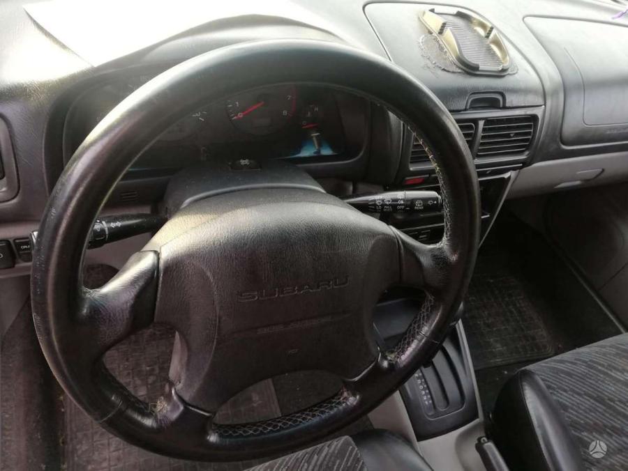 Grey Subaru Forester 2001 in Rokiskis, with an engine capacity of 1.99 L and mileage of 233 thousand km for 1750 €, photo 30 on AUTOMOTO.COM.LV