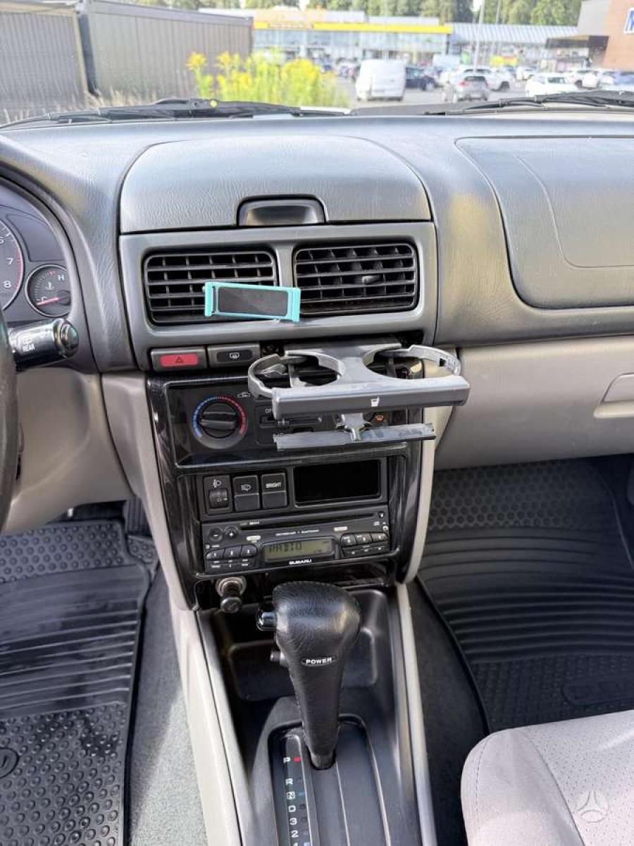 Pelēks Subaru Forester 2001 Viļņa, ar dzinēja tilpumu 2.00 L un nobraukumu 174 tūkst. km par 5150 €, foto 17 vietnē AUTOMOTO.COM.LV