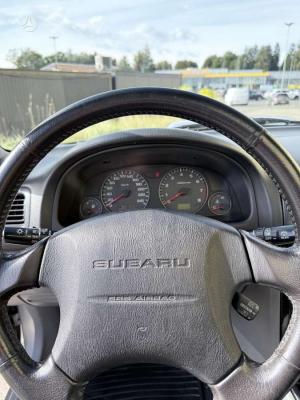 Pelēks Subaru Forester 2001 Viļņa, ar dzinēja tilpumu 2.00 L un nobraukumu 174 tūkst. km par 5150 €, foto 23 vietnē AUTOMOTO.COM.LV