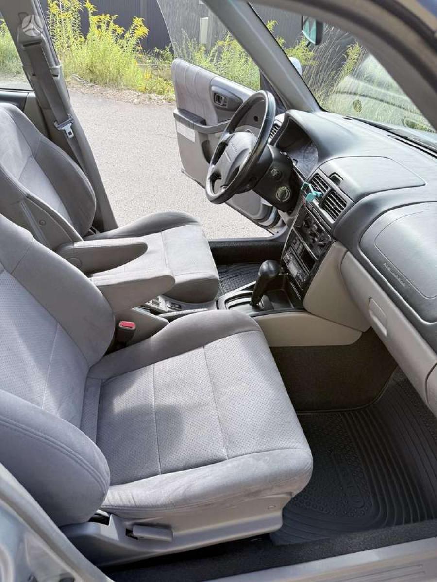 Pelēks Subaru Forester 2001 Viļņa, ar dzinēja tilpumu 2.00 L un nobraukumu 174 tūkst. km par 5150 €, foto 26 vietnē AUTOMOTO.COM.LV
