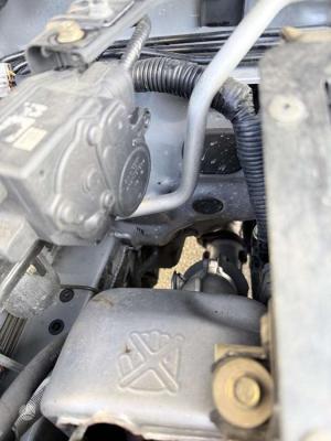 Pelēks Subaru Forester 2001 Viļņa, ar dzinēja tilpumu 2.00 L un nobraukumu 174 tūkst. km par 5150 €, foto 33 vietnē AUTOMOTO.COM.LV