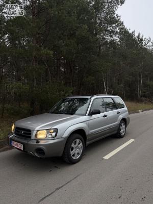 Grey Subaru Forester 2002 in Jurbarkas, with an engine capacity of 2.00 L and mileage of 246 thousand km for 2850 €, photo 2 on AUTOMOTO.COM.LV