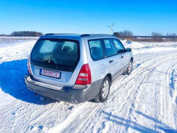 Pelēks Subaru Forester 2002 Tauragė, ar dzinēja tilpumu 2.00 L un nobraukumu 132 tūkst. km par 3700 €, foto 4 vietnē AUTOMOTO.COM.LV