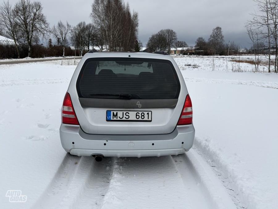 Pelēks Subaru Forester 2003 Tauragė, ar dzinēja tilpumu 2.00 L un nobraukumu 370 tūkst. km par 3250 €, foto 4 vietnē AUTOMOTO.COM.LV