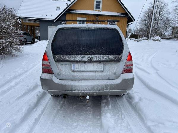 Grey Subaru Forester 2003 in Varena, with an engine capacity of 2.00 L and mileage of 460 thousand km for 1600 €, photo 3 on AUTOMOTO.COM.LV