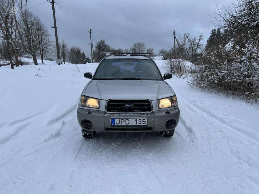 Pelēks Subaru Forester 2003 Varėna, ar dzinēja tilpumu 2.00 L un nobraukumu 460 tūkst. km par 1600 €, foto 10 vietnē AUTOMOTO.COM.LV