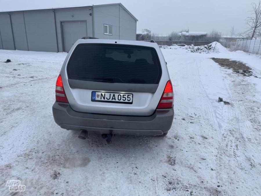 Pelēks Subaru Forester 2003 Šauļi, ar dzinēja tilpumu 2.00 L un nobraukumu 325 tūkst. km par 3550 €, foto 6 vietnē AUTOMOTO.COM.LV