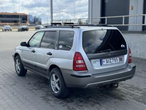 Grey Subaru Forester 2003 in Vilnius, with an engine capacity of 2.00 L and mileage of 325 thousand km for 2699 €, photo 5 on AUTOMOTO.COM.LV