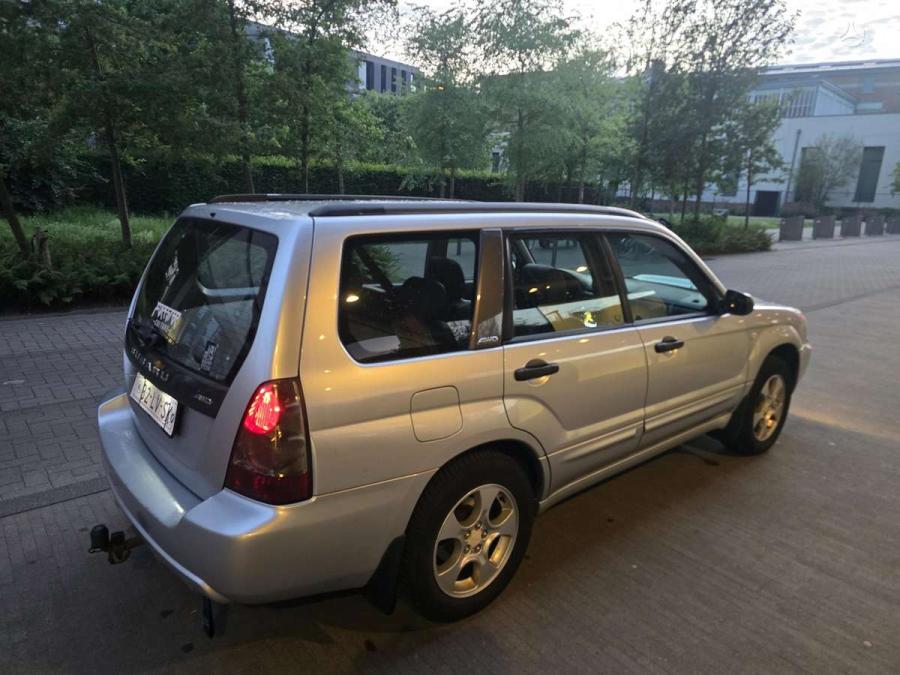 Grey Subaru Forester 2003 in Raseiniai, with an engine capacity of 2.00 L and mileage of 360 thousand km for 5250 €, photo 5 on AUTOMOTO.COM.LV