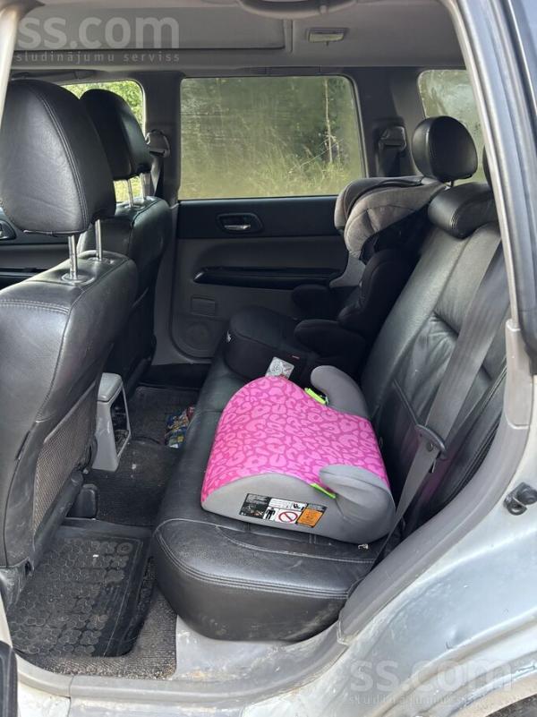 Pelēks Subaru Forester 2003 Valmiera, ar dzinēja tilpumu 2.00 L un nobraukumu 356 tūkst. km par 2500 €, foto 7 vietnē AUTOMOTO.COM.LV