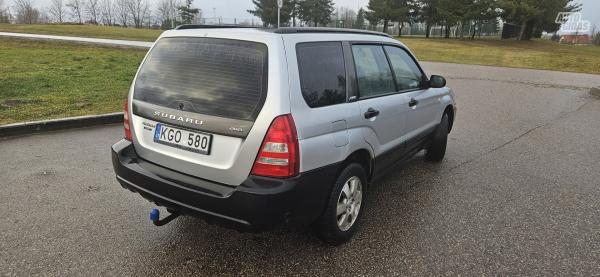 Grey Subaru Forester 2004 in Raseiniai, with an engine capacity of 2.00 L and mileage of 500 thousand km for 1600 €, photo 7 on AUTOMOTO.COM.LV