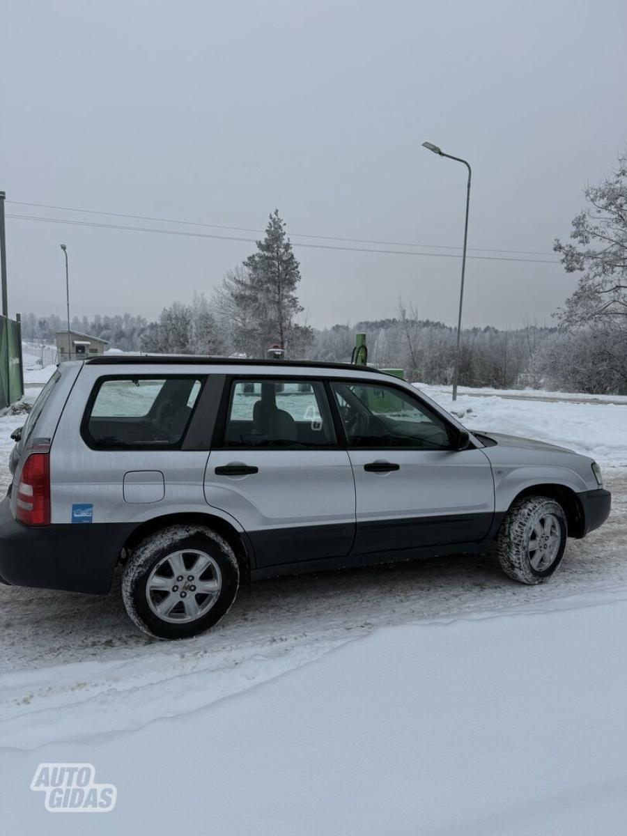 Серый Субару Форестер 2004 в Юрбаркас, объемом двигателя 2.00 л и пробегом 182 тыс. км за 3100 €, фото 7 на AUTOMOTO.COM.LV