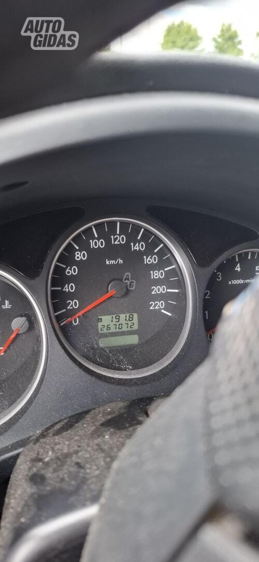Grey Subaru Forester 2004 in Panevezys, with an engine capacity of 2.00 L and mileage of 267 thousand km for 2800 €, photo 9 on AUTOMOTO.COM.LV
