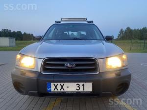 Grey Subaru Forester 2004 in Riga, with an engine capacity of 2.00 L and mileage of 317 thousand km for 2200 €, photo 3 on AUTOMOTO.COM.LV