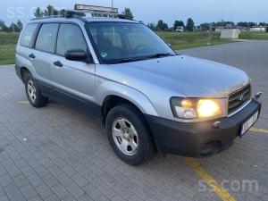 Grey Subaru Forester 2004 in Riga, with an engine capacity of 2.00 L and mileage of 317 thousand km for 2200 €, photo 6 on AUTOMOTO.COM.LV