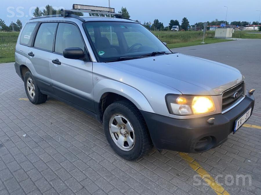 Grey Subaru Forester 2004 in Riga, with an engine capacity of 2.00 L and mileage of 317 thousand km for 2200 €, photo 6 on AUTOMOTO.COM.LV