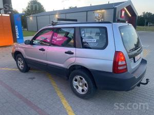 Grey Subaru Forester 2004 in Riga, with an engine capacity of 2.00 L and mileage of 317 thousand km for 2200 €, photo 7 on AUTOMOTO.COM.LV