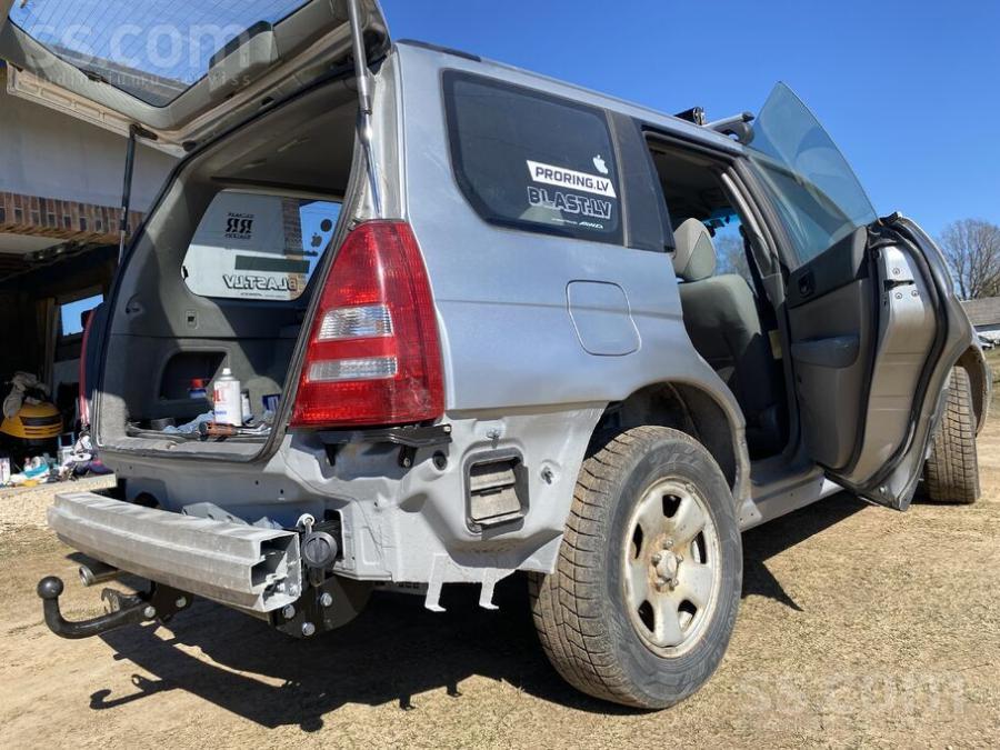 Grey Subaru Forester 2004 in Riga, with an engine capacity of 2.00 L and mileage of 317 thousand km for 2200 €, photo 20 on AUTOMOTO.COM.LV