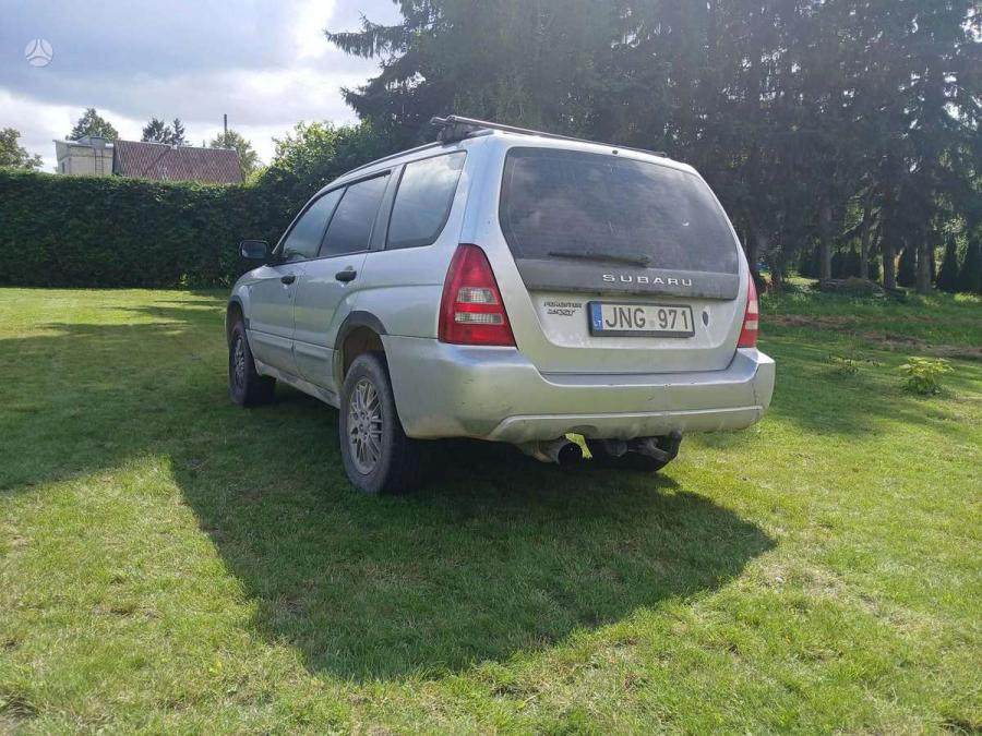 Pelēks Subaru Forester 2004 Anykščiai, ar dzinēja tilpumu 2.46 L un nobraukumu 375 tūkst. km par 4300 €, foto 9 vietnē AUTOMOTO.COM.LV