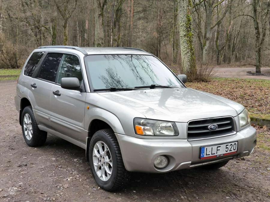 Grey Subaru Forester 2005 in Vilnius, with an engine capacity of 2.50 L and mileage of 186 thousand km for 2000 €, photo 1 on AUTOMOTO.COM.LV