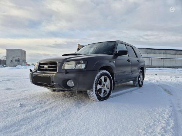 Pelēks Subaru Forester 2005 Šilutė, ar dzinēja tilpumu 2.00 L un nobraukumu 300 tūkst. km par 2900 €, foto 2 vietnē AUTOMOTO.COM.LV