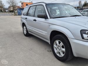 Pelēks Subaru Forester 2005 Šauļi, ar dzinēja tilpumu 2.00 L un nobraukumu 20 tūkst. km par 3550 €, foto 3 vietnē AUTOMOTO.COM.LV