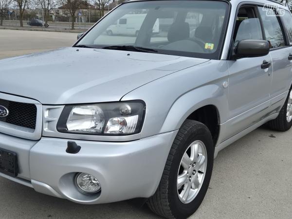 Grey Subaru Forester 2005 in Siauliai, with an engine capacity of 2.00 L and mileage of 20 thousand km for 3550 €, photo 5 on AUTOMOTO.COM.LV