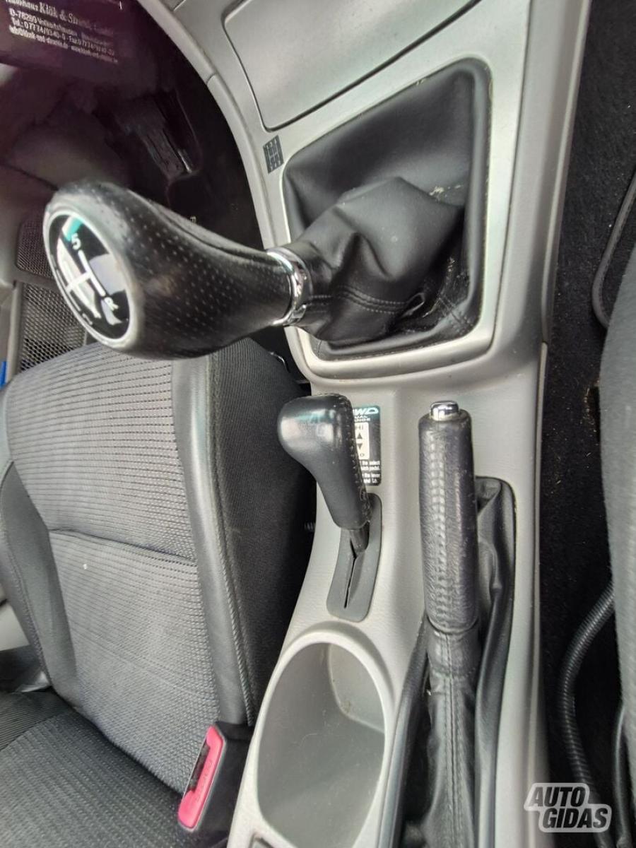 Pelēks Subaru Forester 2005 Šauļi, ar dzinēja tilpumu 2.00 L un nobraukumu 20 tūkst. km par 3550 €, foto 18 vietnē AUTOMOTO.COM.LV