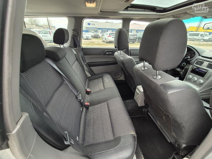Pelēks Subaru Forester 2005 Šauļi, ar dzinēja tilpumu 2.00 L un nobraukumu 20 tūkst. km par 3550 €, foto 22 vietnē AUTOMOTO.COM.LV