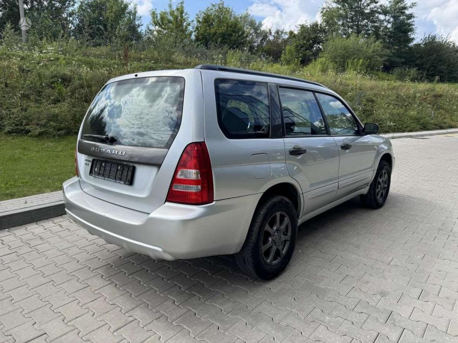 Grey Subaru Forester 2005 in Vilnius, with an engine capacity of 1.99 L and mileage of 217 thousand km for 3800 €, photo 6 on AUTOMOTO.COM.LV
