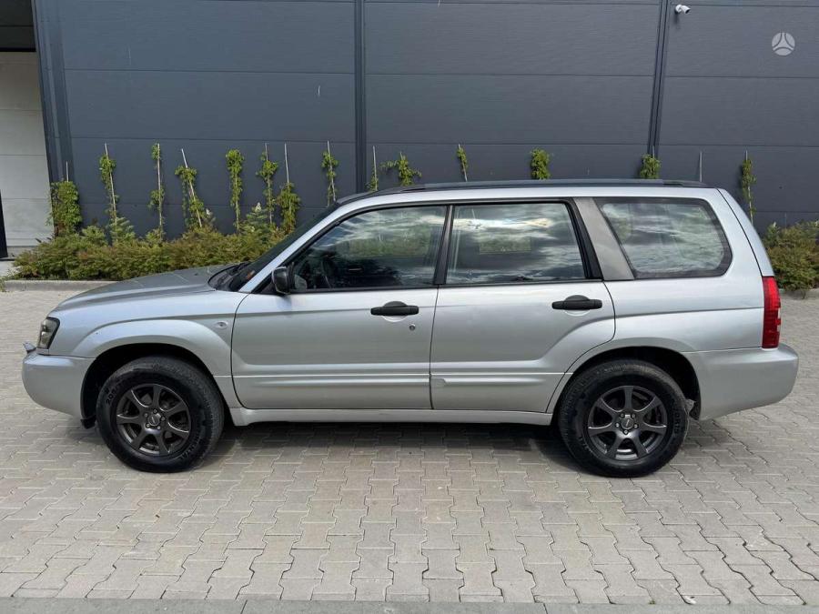 Grey Subaru Forester 2005 in Vilnius, with an engine capacity of 1.99 L and mileage of 217 thousand km for 3800 €, photo 9 on AUTOMOTO.COM.LV