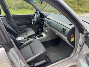 Grey Subaru Forester 2005 in Vilnius, with an engine capacity of 1.99 L and mileage of 217 thousand km for 3800 €, photo 15 on AUTOMOTO.COM.LV