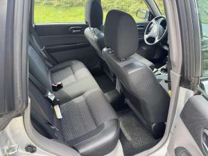 Grey Subaru Forester 2005 in Vilnius, with an engine capacity of 1.99 L and mileage of 217 thousand km for 3800 €, photo 16 on AUTOMOTO.COM.LV