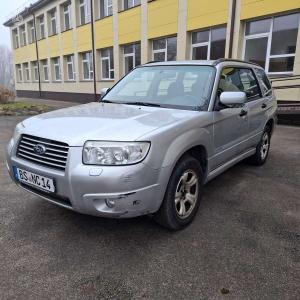 Pelēks Subaru Forester 2006 Varėna, ar dzinēja tilpumu 2.00 L un nobraukumu 222 tūkst. km par 2500 €, foto 2 vietnē AUTOMOTO.COM.LV