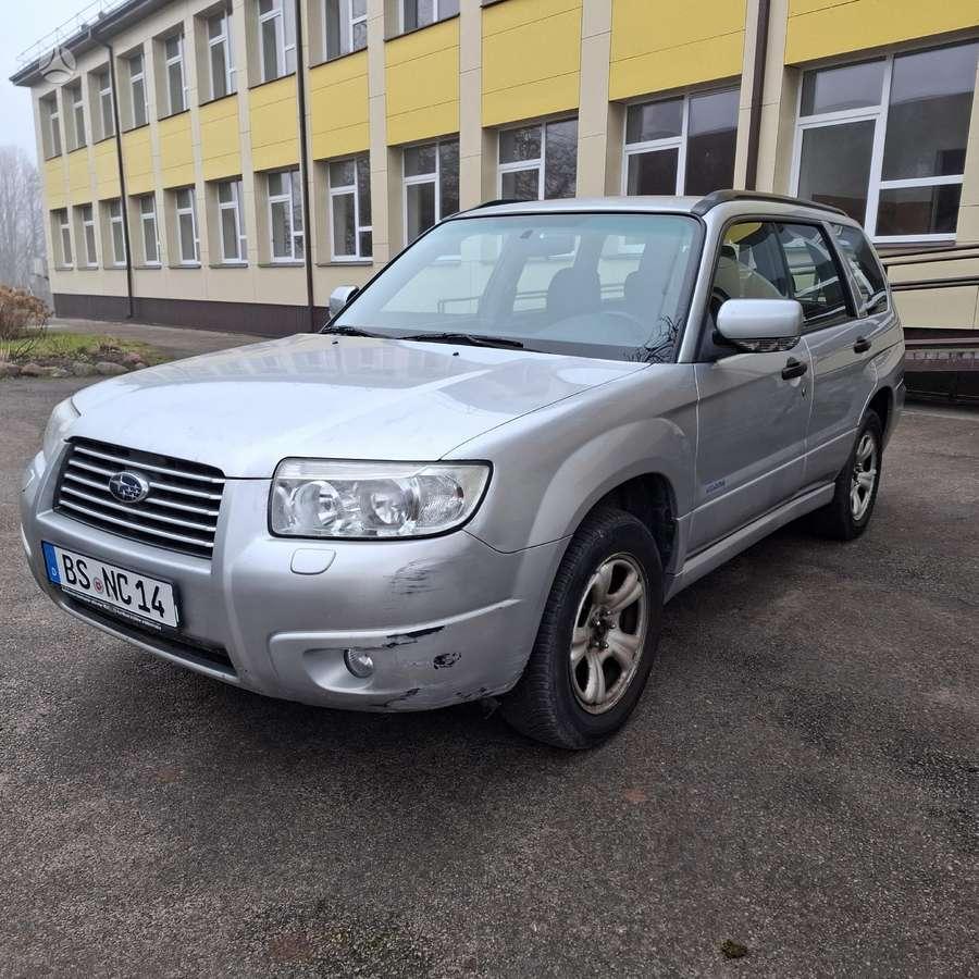 Pelēks Subaru Forester 2006 Varėna, ar dzinēja tilpumu 2.00 L un nobraukumu 222 tūkst. km par 2500 €, foto 2 vietnē AUTOMOTO.COM.LV