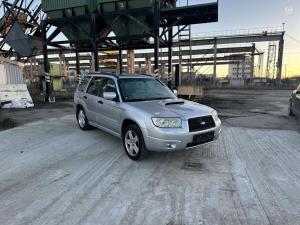 Grey Subaru Forester 2006 in Vilnius, with an engine capacity of 2.46 L and mileage of 276 thousand km for 3300 €, photo 4 on AUTOMOTO.COM.LV
