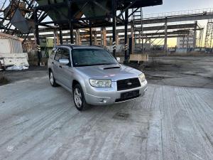 Grey Subaru Forester 2006 in Vilnius, with an engine capacity of 2.46 L and mileage of 276 thousand km for 3300 €, photo 5 on AUTOMOTO.COM.LV