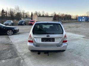 Grey Subaru Forester 2006 in Vilnius, with an engine capacity of 2.46 L and mileage of 276 thousand km for 3300 €, photo 8 on AUTOMOTO.COM.LV