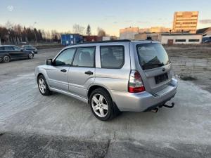 Grey Subaru Forester 2006 in Vilnius, with an engine capacity of 2.46 L and mileage of 276 thousand km for 3300 €, photo 9 on AUTOMOTO.COM.LV