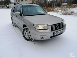 Pelēks Subaru Forester 2006 Utena, ar dzinēja tilpumu 2.00 L un nobraukumu 238 tūkst. km par 2450 €, foto 3 vietnē AUTOMOTO.COM.LV