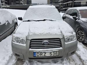 Grey Subaru Forester 2006 in Vilnius, with an engine capacity of 2.46 L and mileage of 400 thousand km for 1000 €, photo 2 on AUTOMOTO.COM.LV